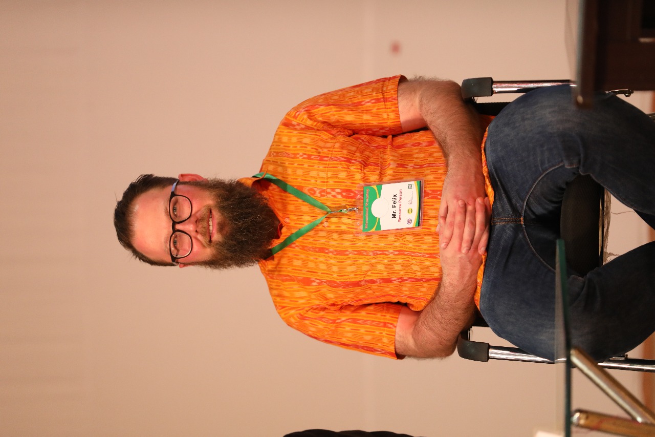 :: International Documentation Center for Endangered Indigenous ...